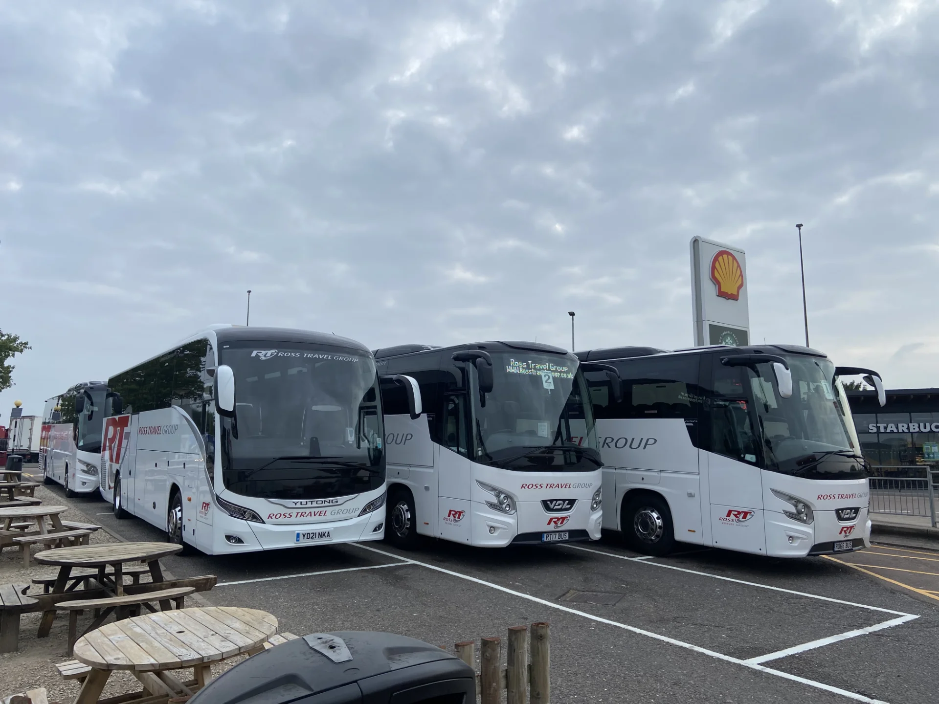 Experience Stress-Free Airport Runs with Airport Coach Hire | Ross ...